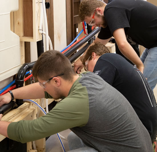 High School RV Construction Program Gets Help From Thor Motor Coach ...